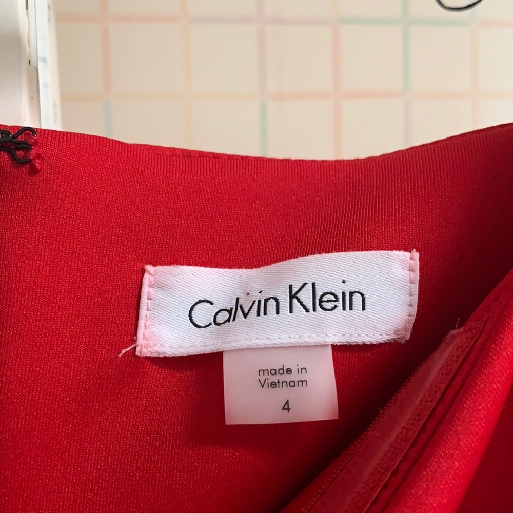 New Calvin Klein Red Fitted Dress , Off Shoulder , Kn… - Gem